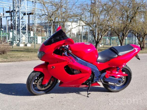 Yamaha YZF 1000R 1997 Rīga, ar dzinēja tilpumu 1.00 L un nobraukumu 0 tūkst. km par 2700 €, foto 3 vietnē AUTOMOTO.COM.LV
