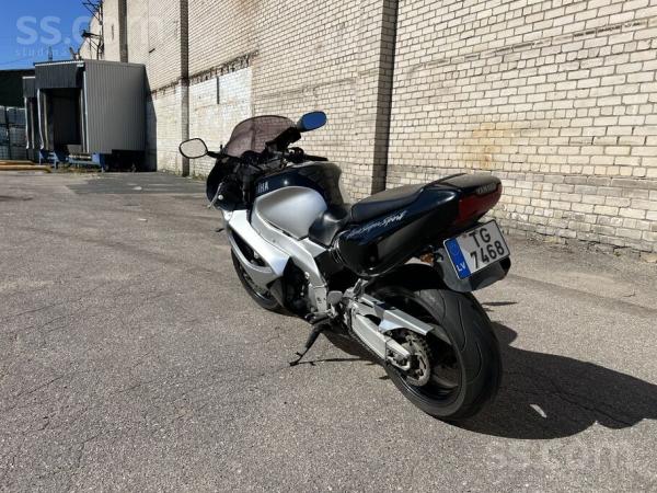 Ямаха YZF 1000R 2000 в Рига, объемом двигателя 1.00 л и пробегом 0 тыс. км за 2100 €, фото 6 на AUTOMOTO.COM.LV