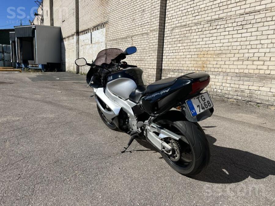 Yamaha YZF 1000R 2000 in Riga, with an engine capacity of 1.00 L and mileage of 0 thousand km for 2100 €, photo 7 on AUTOMOTO.COM.LV