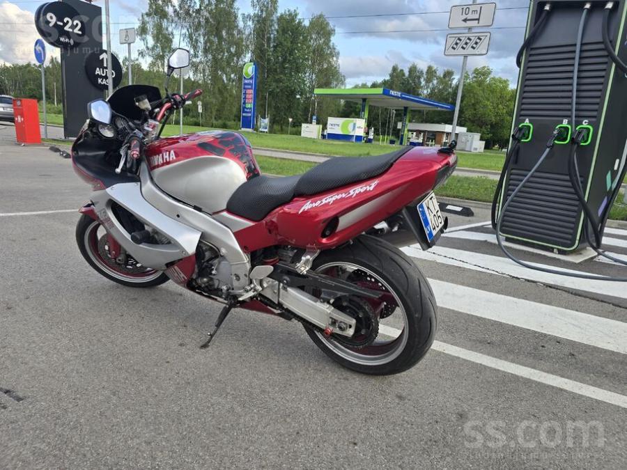 Yamaha YZF 1000R 2001 Rīga, ar dzinēja tilpumu 1.00 L un nobraukumu 0 tūkst. km par 2200 €, foto 3 vietnē AUTOMOTO.COM.LV