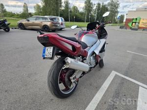 Yamaha YZF 1000R 2001 Rīga, ar dzinēja tilpumu 1.00 L un nobraukumu 0 tūkst. km par 2200 €, foto 4 vietnē AUTOMOTO.COM.LV