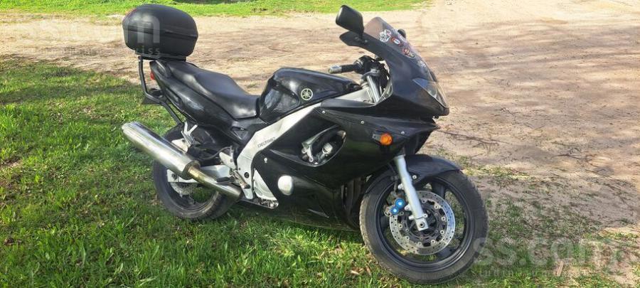 Yamaha YZF 600R 1997 Jēkabpils, ar dzinēja tilpumu 0.60 L un nobraukumu 0 tūkst. km par 1900 €, foto 3 vietnē AUTOMOTO.COM.LV