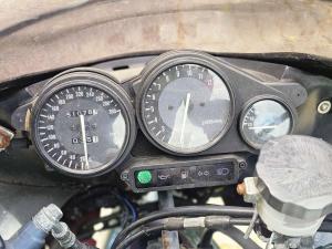 Черный Ямаха YZF 1996 в Вильнюс, объемом двигателя 1.00 л и пробегом 51 тыс. км за 990 €, фото 10 на AUTOMOTO.COM.LV