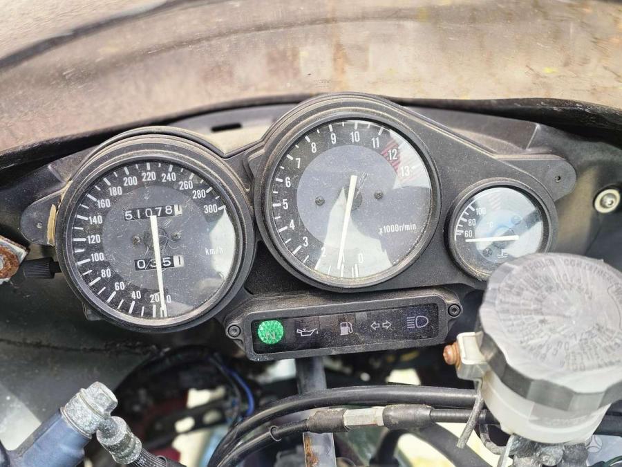 Черный Ямаха YZF 1996 в Вильнюс, объемом двигателя 1.00 л и пробегом 51 тыс. км за 990 €, фото 10 на AUTOMOTO.COM.LV