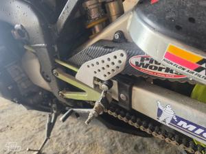 Melns Yamaha YZF 2001 Alīta, ar dzinēja tilpumu 1.00 L un nobraukumu 33 tūkst. km par 2000 €, foto 11 vietnē AUTOMOTO.COM.LV
