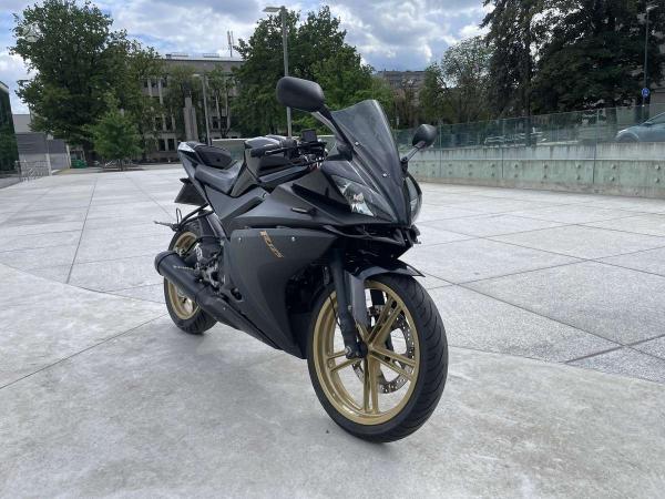 Black Yamaha YZF 2008 in Kaunas, with an engine capacity of 0.14 L and mileage of 34 thousand km for 2150 €, photo 5 on AUTOMOTO.COM.LV