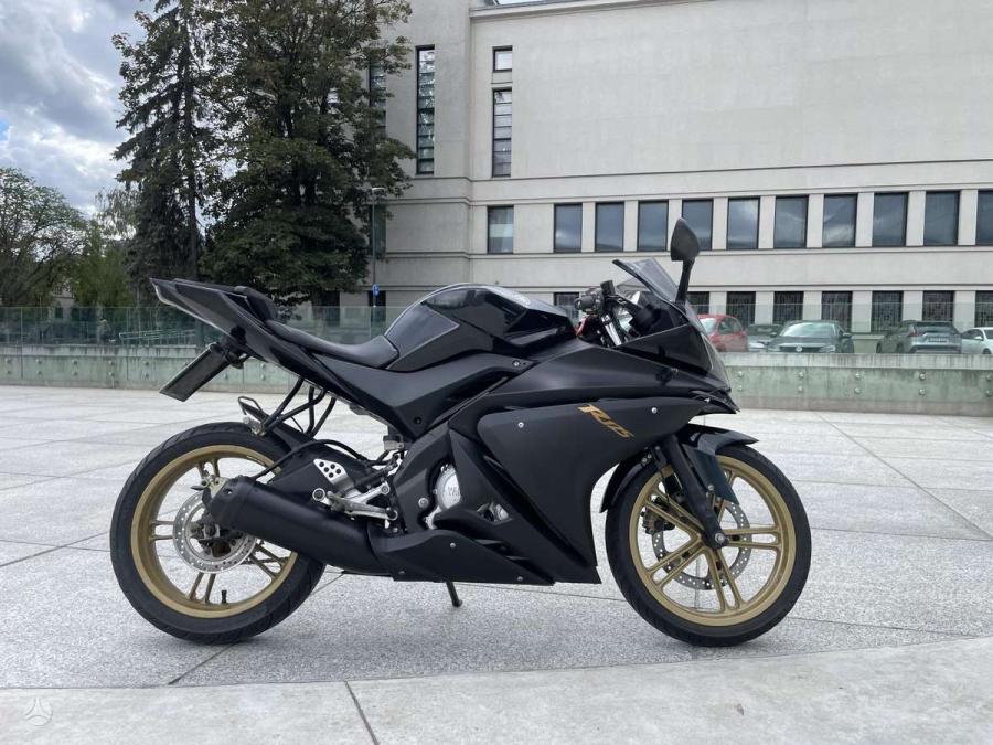 Black Yamaha YZF 2008 in Kaunas, with an engine capacity of 0.14 L and mileage of 34 thousand km for 2150 €, photo 12 on AUTOMOTO.COM.LV
