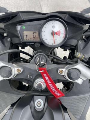 Black Yamaha YZF 2008 in Kaunas, with an engine capacity of 0.14 L and mileage of 34 thousand km for 2150 €, photo 15 on AUTOMOTO.COM.LV