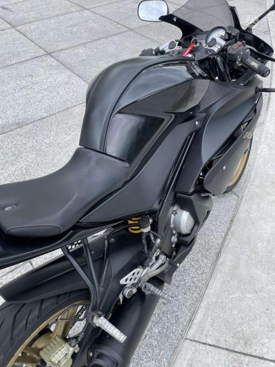 Black Yamaha YZF 2008 in Kaunas, with an engine capacity of 0.14 L and mileage of 34 thousand km for 2150 €, photo 21 on AUTOMOTO.COM.LV