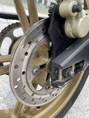 Black Yamaha YZF 2008 in Kaunas, with an engine capacity of 0.14 L and mileage of 34 thousand km for 2150 €, photo 23 on AUTOMOTO.COM.LV