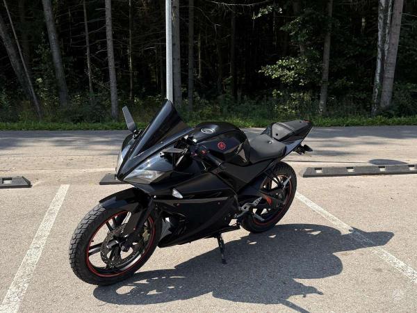 Black Yamaha YZF 2008 in Klaipeda, with an engine capacity of 0.13 L and mileage of 27 thousand km for 3200 €, photo 4 on AUTOMOTO.COM.LV