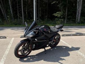 Black Yamaha YZF 2008 in Klaipeda, with an engine capacity of 0.13 L and mileage of 27 thousand km for 3200 €, photo 5 on AUTOMOTO.COM.LV