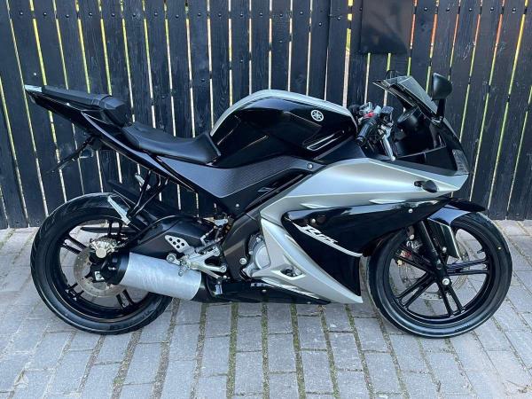 Black Yamaha YZF 2008 in Prienai, with an engine capacity of 0.13 L and mileage of 24 thousand km for 1790 €, photo 4 on AUTOMOTO.COM.LV