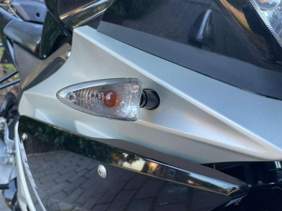 Melns Yamaha YZF 2008 Prienai, ar dzinēja tilpumu 0.13 L un nobraukumu 24 tūkst. km par 1790 €, foto 11 vietnē AUTOMOTO.COM.LV
