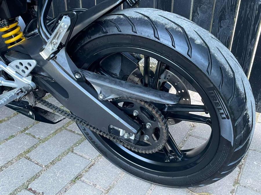 Melns Yamaha YZF 2008 Prienai, ar dzinēja tilpumu 0.13 L un nobraukumu 24 tūkst. km par 1790 €, foto 18 vietnē AUTOMOTO.COM.LV