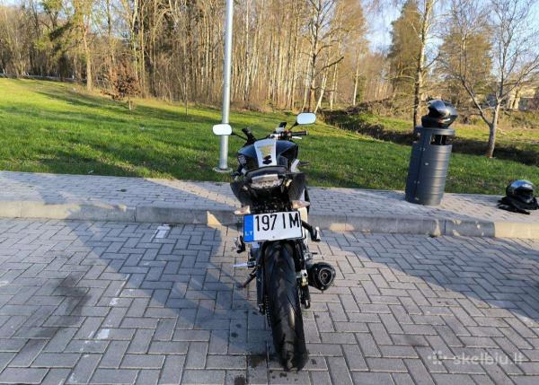 Melns Yamaha YZF 2009 Radviliškis, ar dzinēja tilpumu 0.13 L un nobraukumu 52 tūkst. km par 1600 €, foto 3 vietnē AUTOMOTO.COM.LV