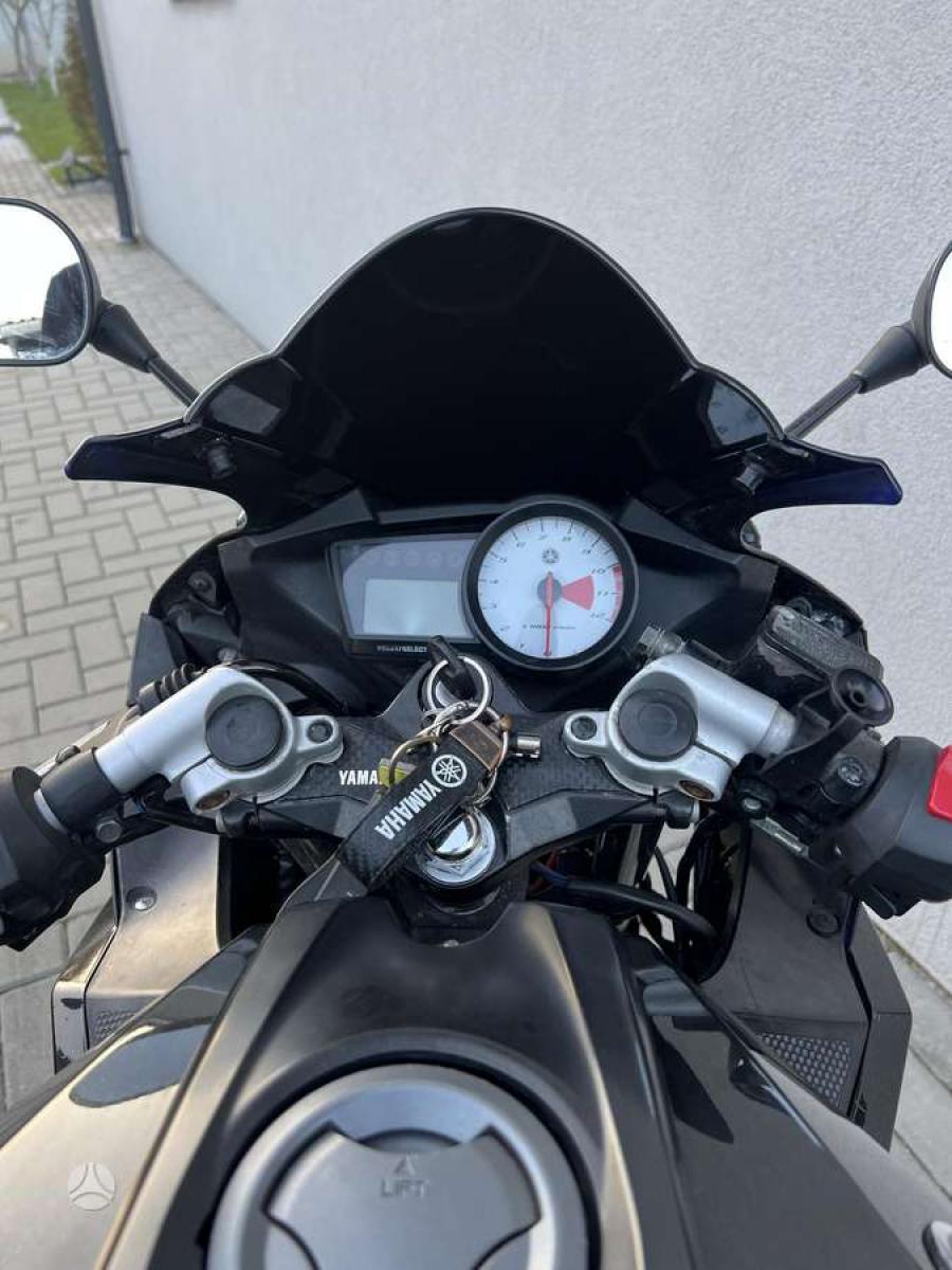 Black Yamaha YZF 2009 in Palanga, with an engine capacity of 0.00 L and mileage of 55 thousand km for 1500 €, photo 5 on AUTOMOTO.COM.LV