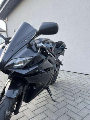 Black Yamaha YZF 2009 in Palanga, with an engine capacity of 0.00 L and mileage of 55 thousand km for 1500 €, photo 7 on AUTOMOTO.COM.LV