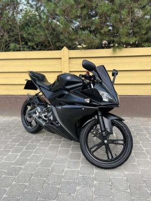 Melns Yamaha YZF 2009 Kretinga, ar dzinēja tilpumu 0.13 L un nobraukumu 63 tūkst. km par 1380 €, foto  vietnē AUTOMOTO.COM.LV