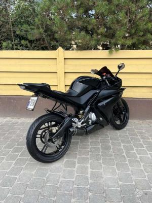 Melns Yamaha YZF 2009 Kretinga, ar dzinēja tilpumu 0.13 L un nobraukumu 63 tūkst. km par 1380 €, foto 4 vietnē AUTOMOTO.COM.LV
