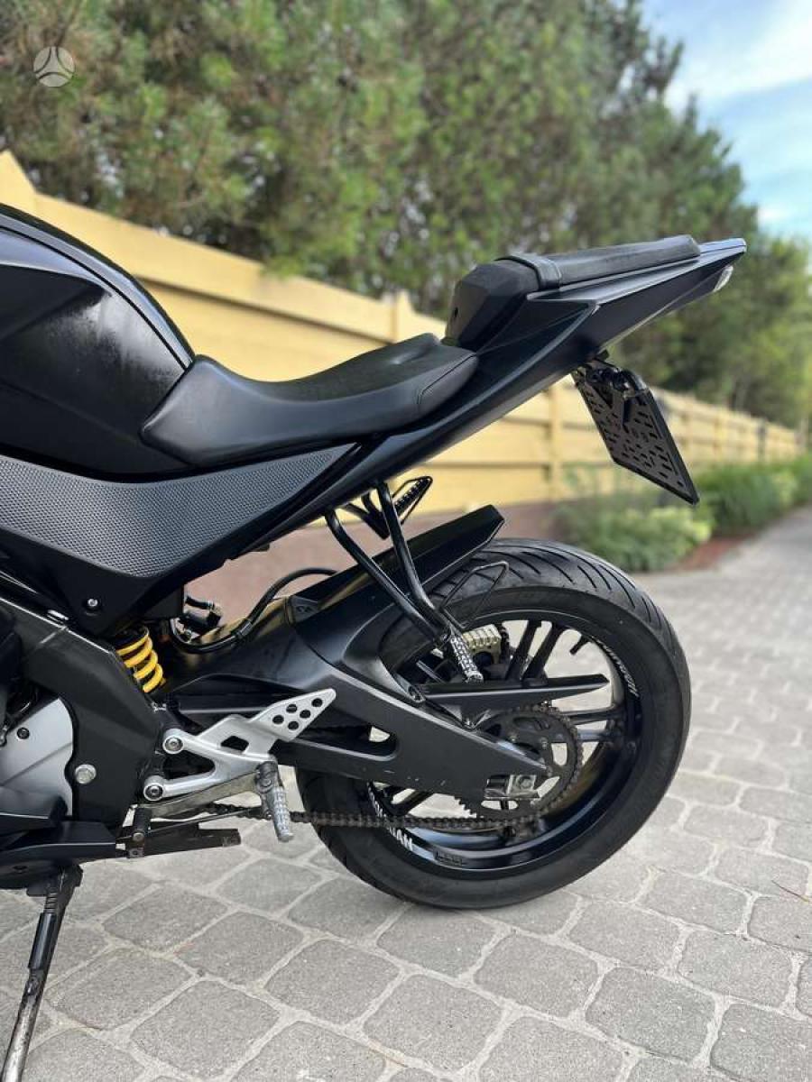 Melns Yamaha YZF 2009 Kretinga, ar dzinēja tilpumu 0.13 L un nobraukumu 63 tūkst. km par 1380 €, foto 11 vietnē AUTOMOTO.COM.LV