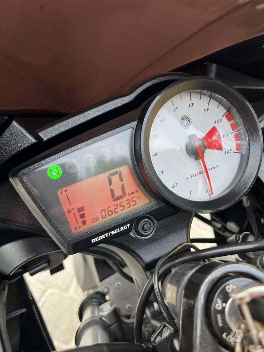 Melns Yamaha YZF 2009 Kretinga, ar dzinēja tilpumu 0.13 L un nobraukumu 63 tūkst. km par 1380 €, foto 13 vietnē AUTOMOTO.COM.LV