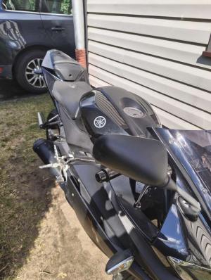 Melns Yamaha YZF 2009 Kauņa, ar dzinēja tilpumu 0.13 L un nobraukumu 25 tūkst. km par 1800 €, foto 3 vietnē AUTOMOTO.COM.LV