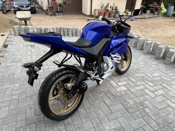 Melns Yamaha YZF 2010 Kauņa, ar dzinēja tilpumu 0.13 L un nobraukumu 23 tūkst. km par 2050 €, foto 3 vietnē AUTOMOTO.COM.LV