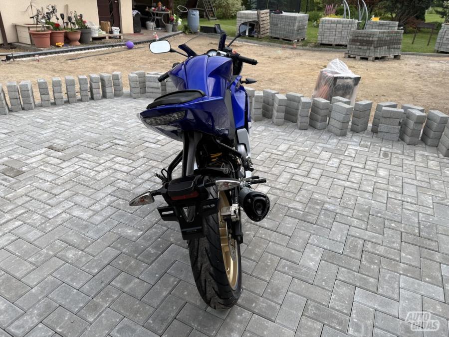 Melns Yamaha YZF 2010 Kauņa, ar dzinēja tilpumu 0.13 L un nobraukumu 23 tūkst. km par 2050 €, foto 5 vietnē AUTOMOTO.COM.LV