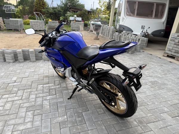Melns Yamaha YZF 2010 Kauņa, ar dzinēja tilpumu 0.13 L un nobraukumu 23 tūkst. km par 2050 €, foto 5 vietnē AUTOMOTO.COM.LV