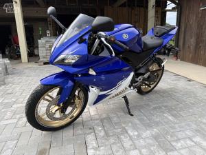 Melns Yamaha YZF 2010 Kauņa, ar dzinēja tilpumu 0.13 L un nobraukumu 23 tūkst. km par 2050 €, foto 9 vietnē AUTOMOTO.COM.LV