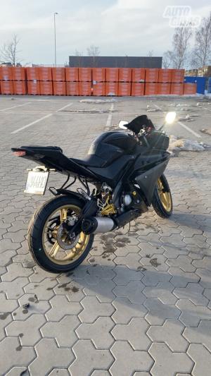 Melns Yamaha YZF 2010 Telšiai, ar dzinēja tilpumu 0.13 L un nobraukumu 60 tūkst. km par 1950 €, foto 6 vietnē AUTOMOTO.COM.LV