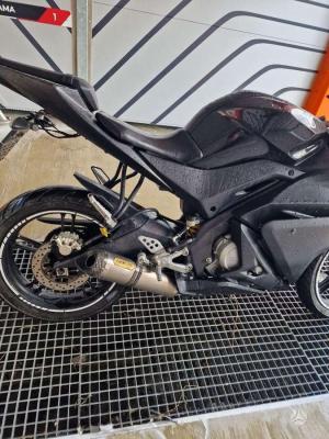Melns Yamaha YZF 2010 Viļņa, ar dzinēja tilpumu 0.13 L un nobraukumu 27 tūkst. km par 2000 €, foto 19 vietnē AUTOMOTO.COM.LV