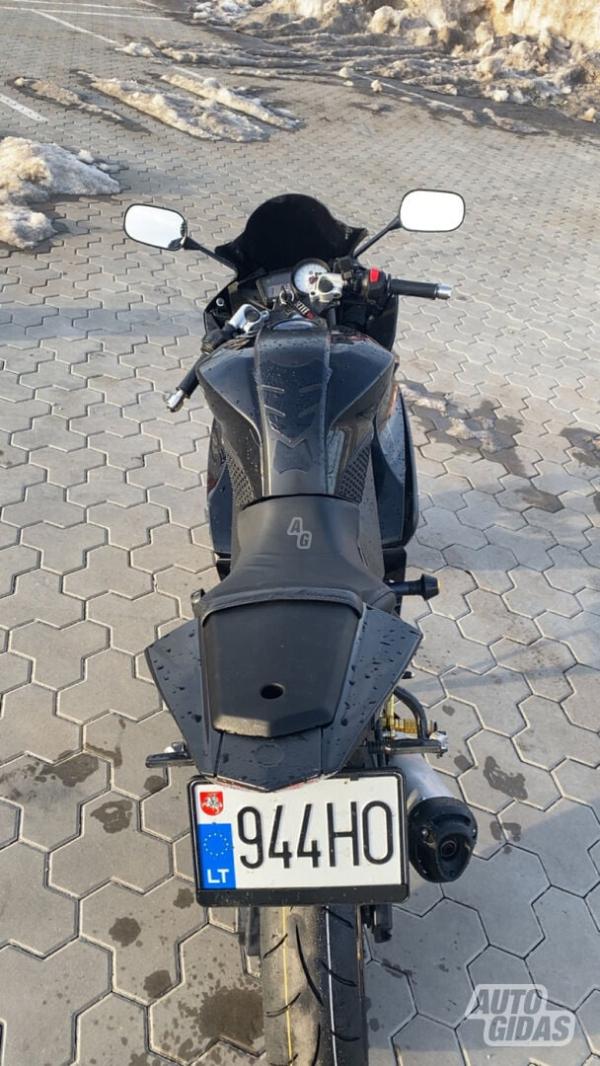 Black Yamaha YZF 2010 in Telschi, with an engine capacity of 0.13 L and mileage of 0 thousand km for 1950 €, photo 7 on AUTOMOTO.COM.LV