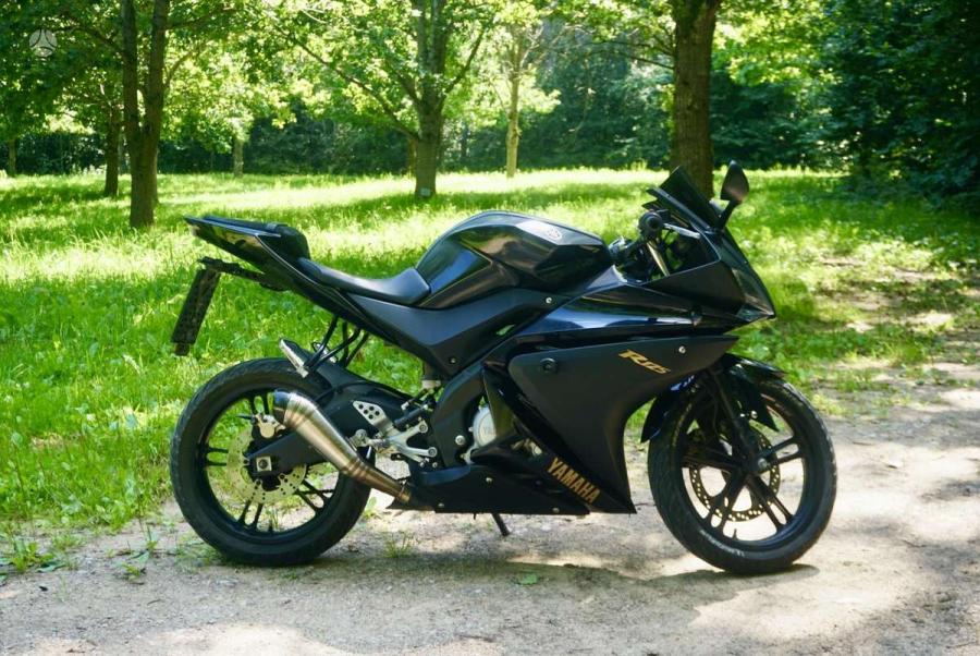 Black Yamaha YZF 2010 in Telschi, with an engine capacity of 0.13 L and mileage of 24 thousand km for 2100 €, photo 5 on AUTOMOTO.COM.LV