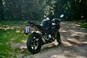 Black Yamaha YZF 2010 in Telschi, with an engine capacity of 0.13 L and mileage of 24 thousand km for 2100 €, photo 7 on AUTOMOTO.COM.LV