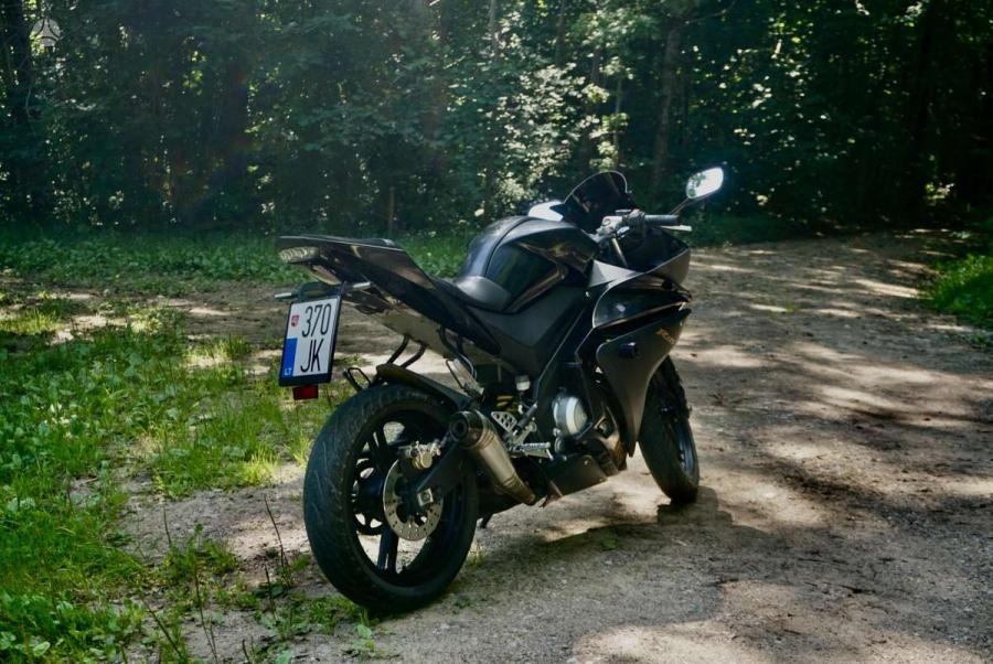 Black Yamaha YZF 2010 in Telschi, with an engine capacity of 0.13 L and mileage of 24 thousand km for 2100 €, photo 7 on AUTOMOTO.COM.LV