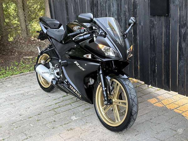 Black Yamaha YZF 2011 in Prienai, with an engine capacity of 0.13 L and mileage of 25 thousand km for 1980 €, photo 4 on AUTOMOTO.COM.LV