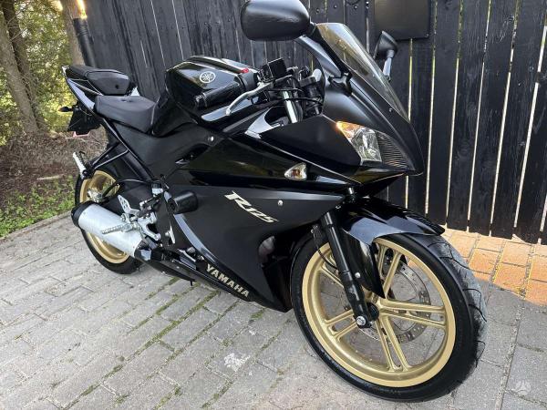 Black Yamaha YZF 2011 in Prienai, with an engine capacity of 0.13 L and mileage of 25 thousand km for 1980 €, photo 5 on AUTOMOTO.COM.LV
