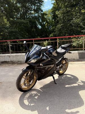 Black Yamaha YZF 2011 in Kretinga, with an engine capacity of 0.13 L and mileage of 39 thousand km for 2250 €, photo 6 on AUTOMOTO.COM.LV