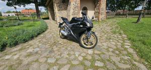 Black Yamaha YZF 2011 in Pakruojis, with an engine capacity of 0.13 L and mileage of 35 thousand km for 1550 €, photo 3 on AUTOMOTO.COM.LV