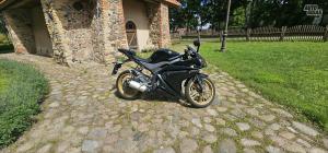 Black Yamaha YZF 2011 in Pakruojis, with an engine capacity of 0.13 L and mileage of 35 thousand km for 1550 €, photo 4 on AUTOMOTO.COM.LV
