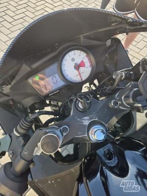 Melns Yamaha YZF 2012 Klaipėda, ar dzinēja tilpumu 0.13 L un nobraukumu 46 tūkst. km par 1800 €, foto 5 vietnē AUTOMOTO.COM.LV
