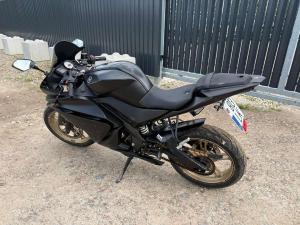 Black Yamaha YZF 2012 in Marijampole, with an engine capacity of 0.13 L and mileage of 31 thousand km for 1350 €, photo 5 on AUTOMOTO.COM.LV