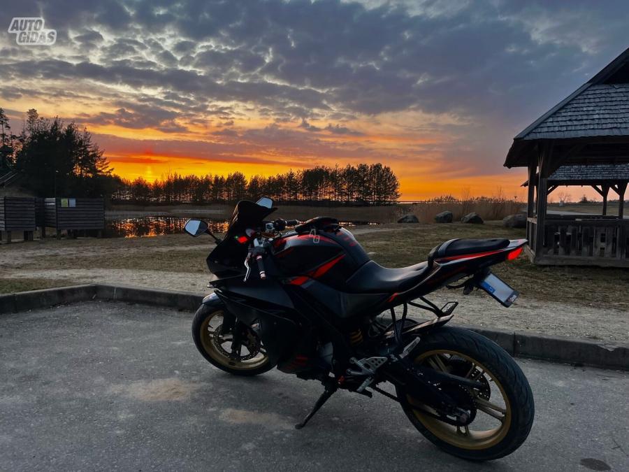 Melns Yamaha YZF 2013 Akmenė, ar dzinēja tilpumu 0.05 L un nobraukumu 55 tūkst. km par 1500 €, foto 1 vietnē AUTOMOTO.COM.LV