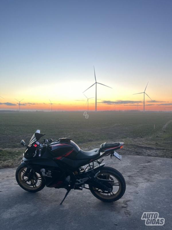 Melns Yamaha YZF 2013 Akmenė, ar dzinēja tilpumu 0.05 L un nobraukumu 55 tūkst. km par 1500 €, foto 3 vietnē AUTOMOTO.COM.LV