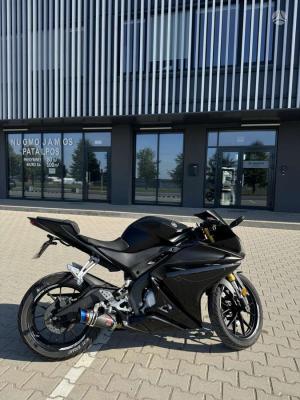Melns Yamaha YZF 2017 Panevēža, ar dzinēja tilpumu 0.13 L un nobraukumu 42 tūkst. km par 3100 €, foto 2 vietnē AUTOMOTO.COM.LV