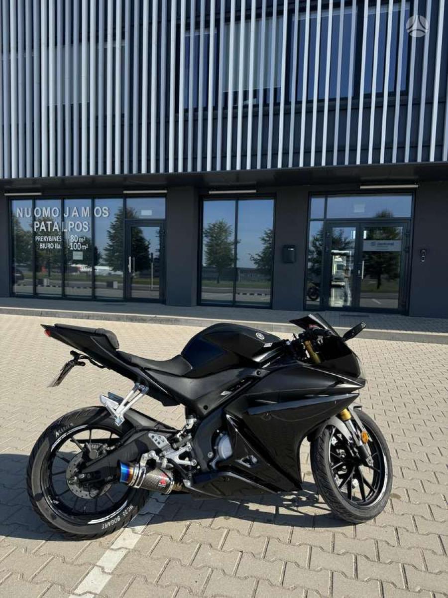 Melns Yamaha YZF 2017 Panevēža, ar dzinēja tilpumu 0.13 L un nobraukumu 42 tūkst. km par 3100 €, foto 2 vietnē AUTOMOTO.COM.LV