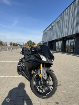 Melns Yamaha YZF 2017 Panevēža, ar dzinēja tilpumu 0.13 L un nobraukumu 42 tūkst. km par 3100 €, foto 4 vietnē AUTOMOTO.COM.LV