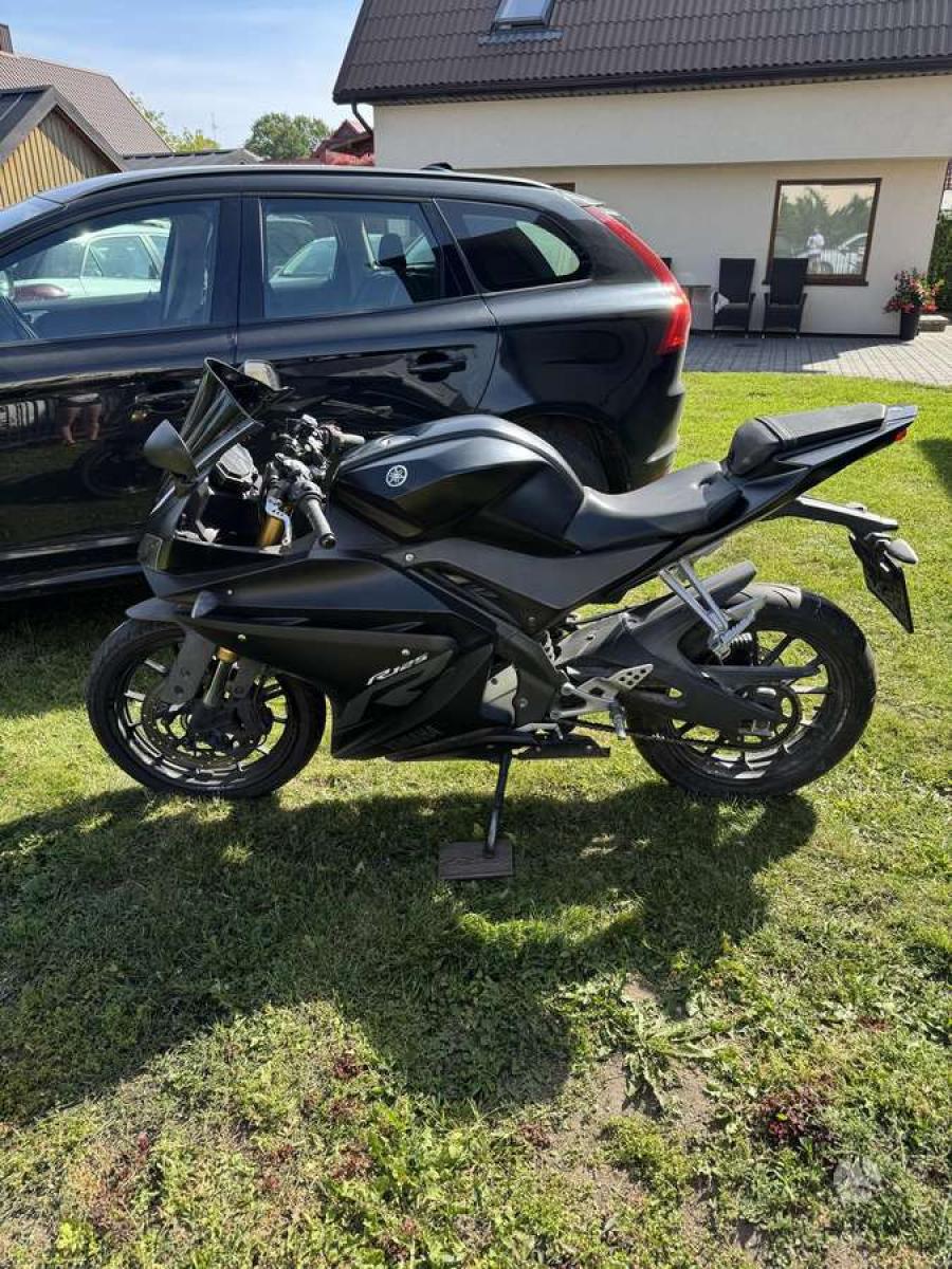 Melns Yamaha YZF 2017 Palanga, ar dzinēja tilpumu 0.13 L un nobraukumu 44 tūkst. km par 2800 €, foto 3 vietnē AUTOMOTO.COM.LV